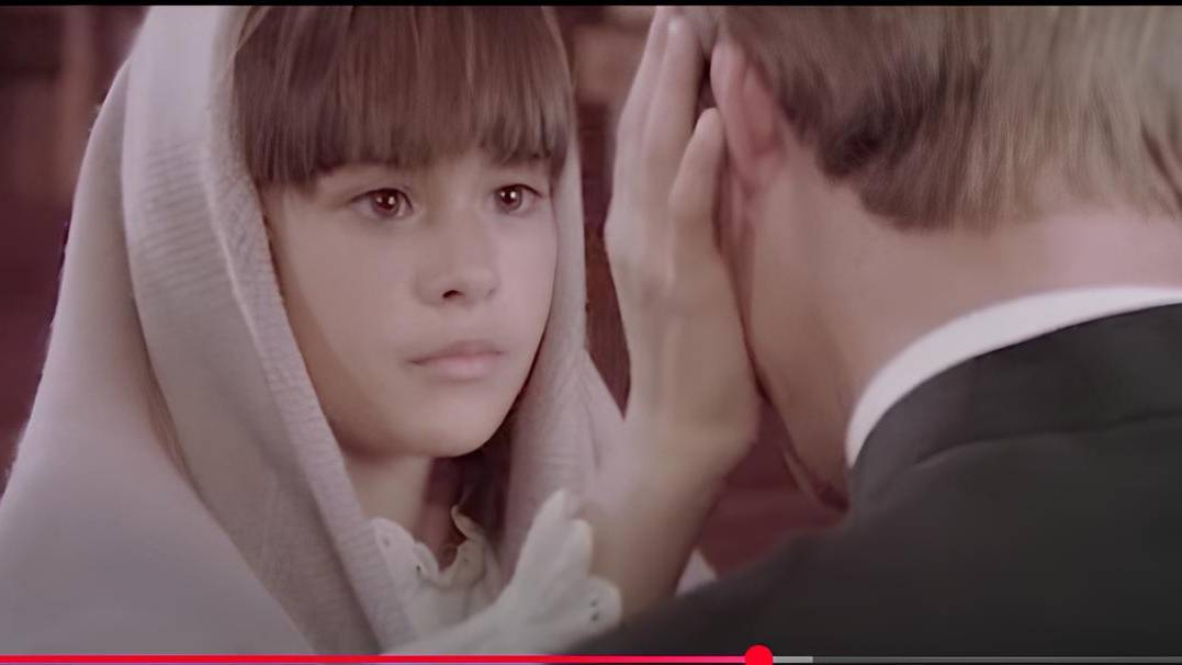 Перья родились и кто обернул и когда Грудь