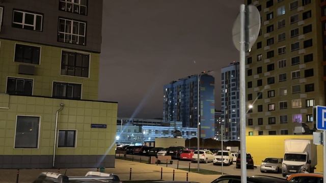 Обзор территории и двора ЖК Царицыно-2 . Москва, 6-я Радиальная ул., 7/6к2