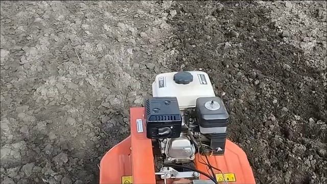 Использование мотоблока в весенний период.