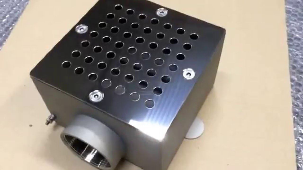 Донный слив 150х150х100 под плитку www.runvilpools.ru