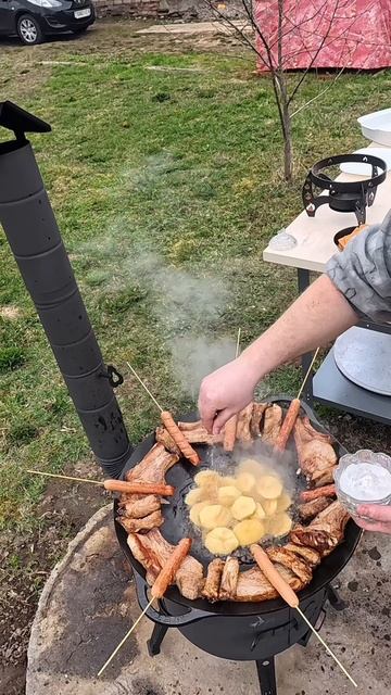 КОРЕЙКА С РЕБРЫШКАМИ И ОВОЩАМИ НА САДЖЕ 🔥🥩🌶️👍#корейка #ребрышки #овощи #садж #печь