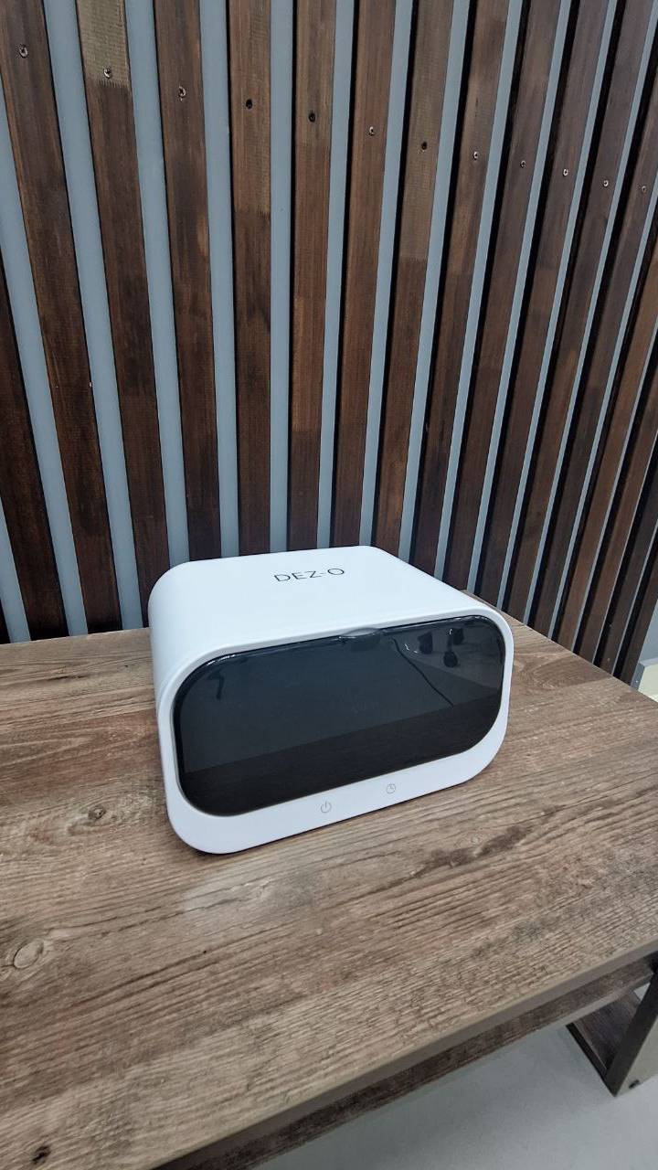 Ультрафиолетовый стерилизатор для хранения инструмента DEZ UV 90