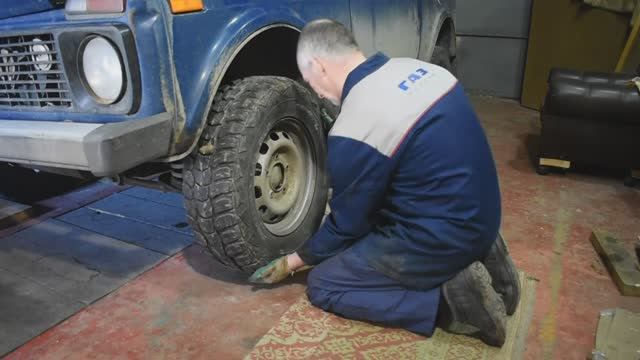 Нива ВАЗ-21214. Переобуваемся на лето