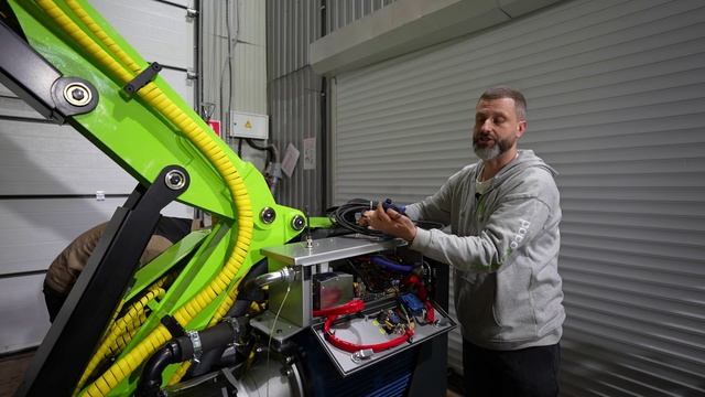 Демонтажный робот БЕТОНОЛОМ из России  - Достойный конкурент BROKK