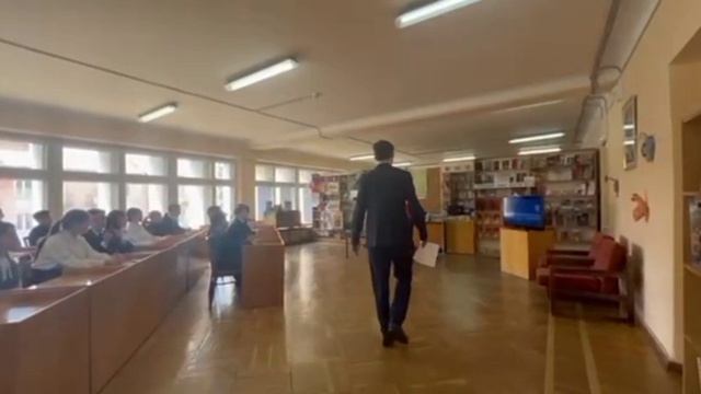 "Прогулка по проспекту Мира", из цикла "Любимый Владикавказ"