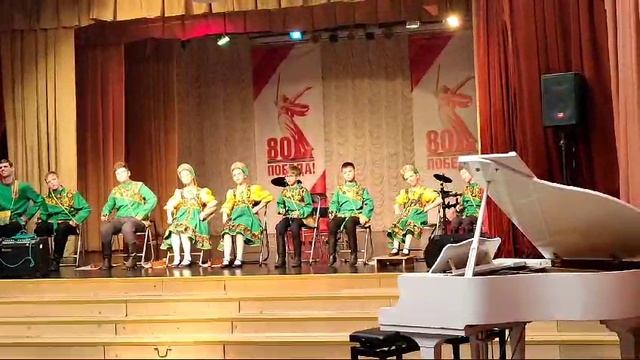 Ансамбль русских народных инструментов "Звонкие узоры". Муз. композиция к 80-летию Победы в ВОВ.