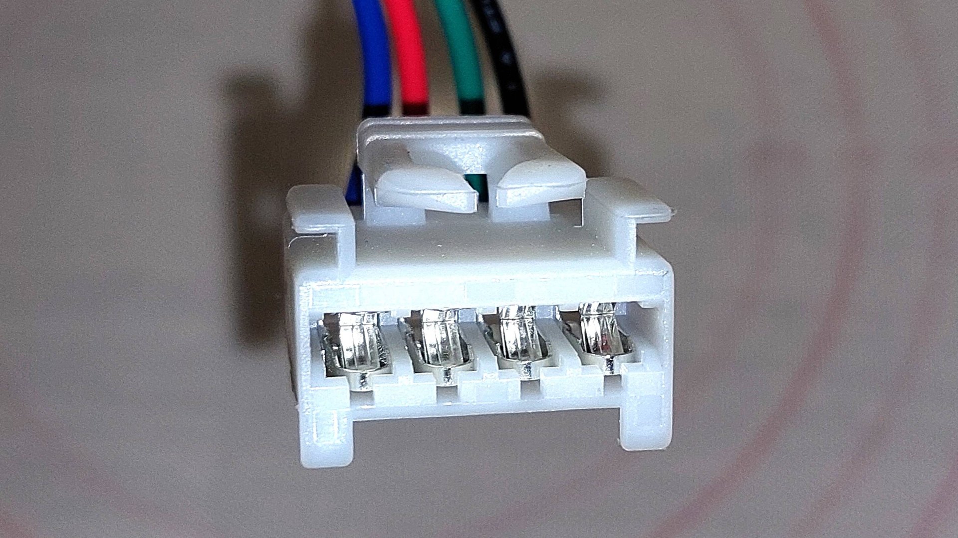 Как разобрать разъём 51277254