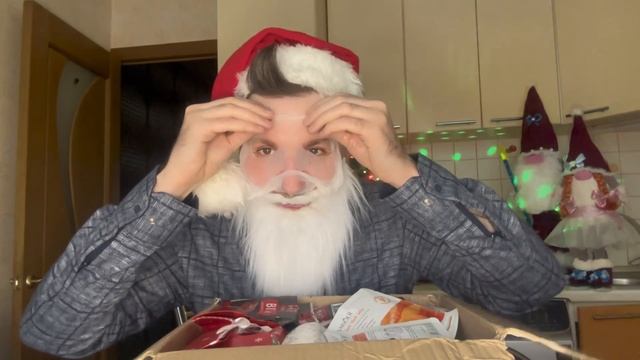 ДЕД МОРОЗ ПРОВОЖАЕТ СТАРЫЙ ГОД С ПОДАРКАМИ ОТ УЛЬЯНЫ ИЗ САНКТ-ПЕТЕРБУРГА / БОЛТАЛКА 01.2024 г.