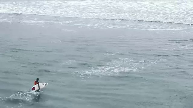 English file upper-intemediate 4th _Video_Listening_4B_Riding_the_waves