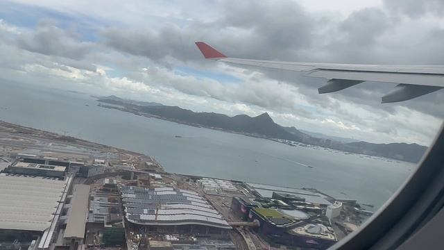 Взлет из Гонконга на борту Аэрофлота
AFL213, HKG-SVO, RA-73789 (Airbus A330-300)