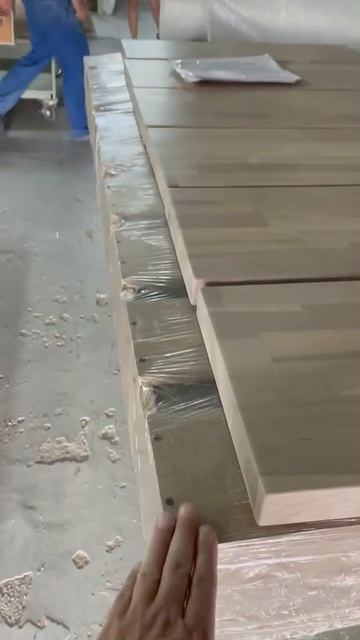 Ступени из массива беленого дуба