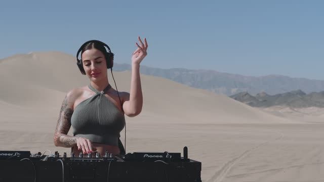 DeepMe - Imperial Sand Dunes, California @_Live_@