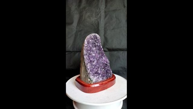 Аметист на подставке 10x7x17 см