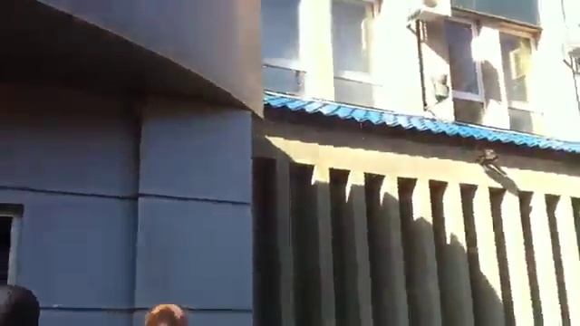 Штурм СБУ Луганск ЭПИЦЕНТР 06 04 2014 Донбасс антимайдан