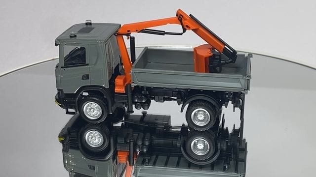 Модель Scania XT 17 самосвал с грейфером