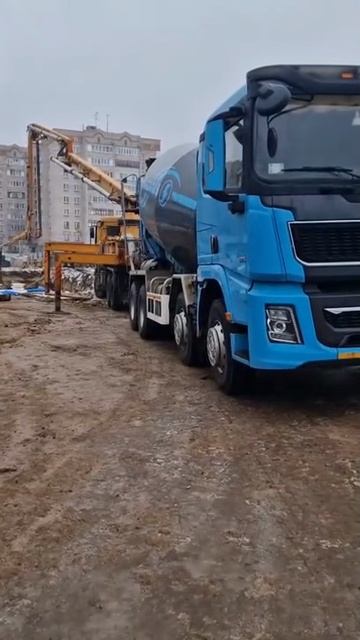 Работа бетономешалки