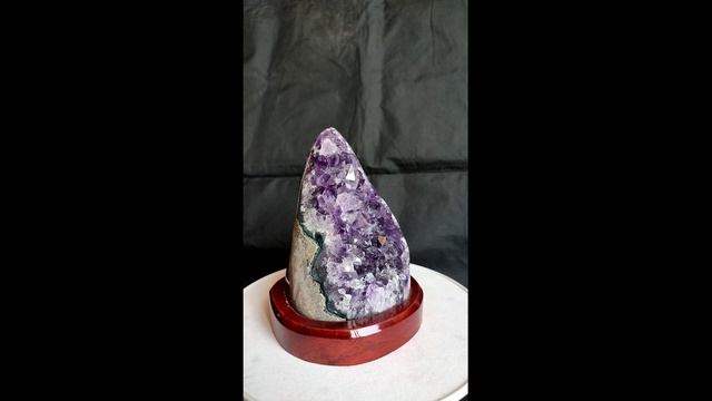 Аметист на подставке 9x9x14 см