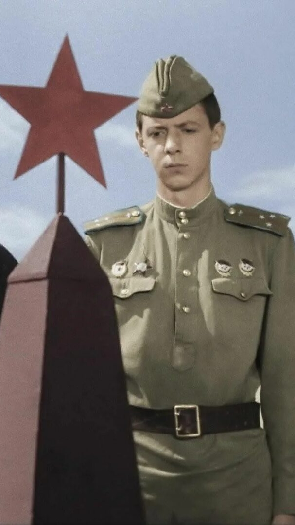 В Бой идут одни старики ... милимитражка ...