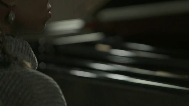 English file upper-intemediate 4th _Video_Listening_6B_Music_in_the_family