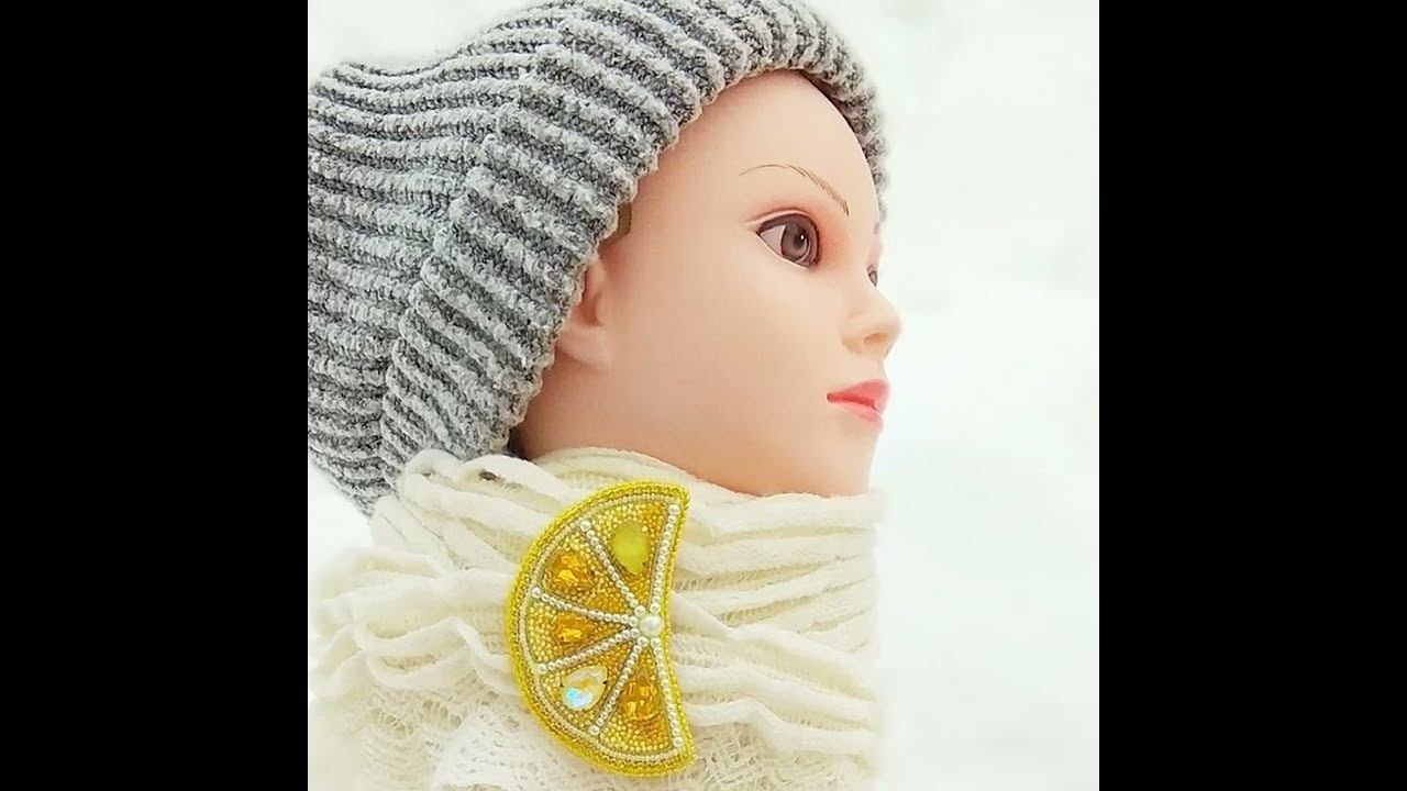 Брошка из бисера и стразов, ручная работа