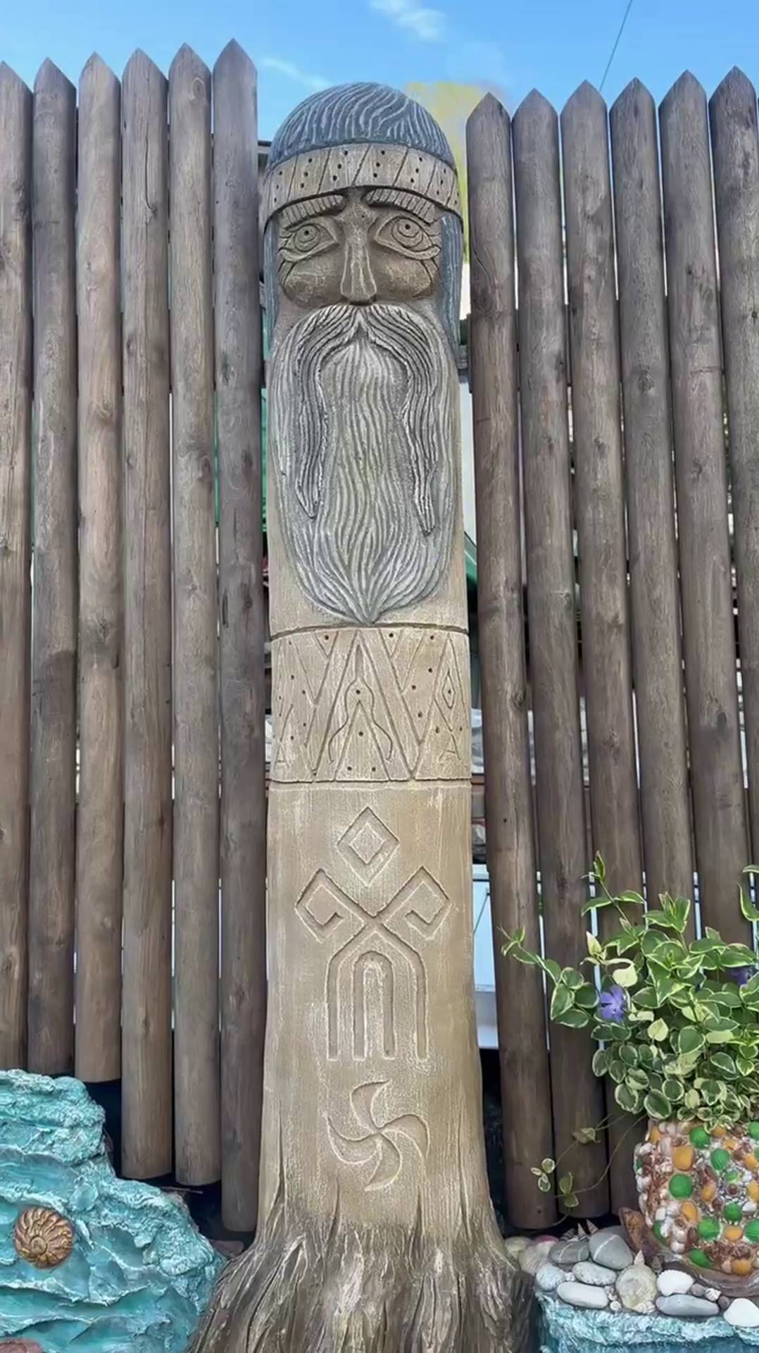 забор на  даче  из  арт бетона  город Сочи.  мастер  Григорий Моношков