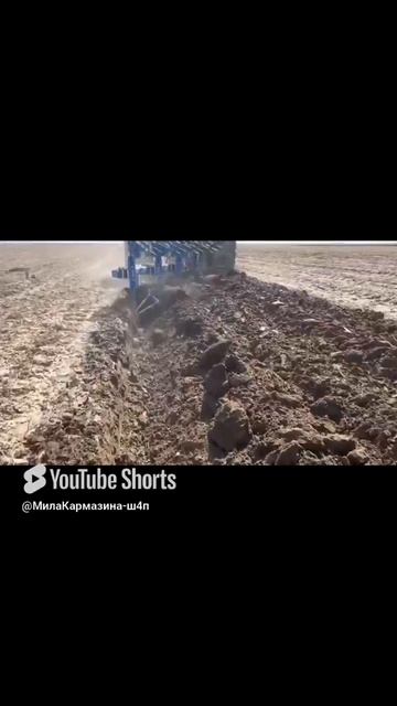 Китай. Синьцзян. Беспилотный трактор. Ремейк с канала_ https___t.me_sanya_florida_24748