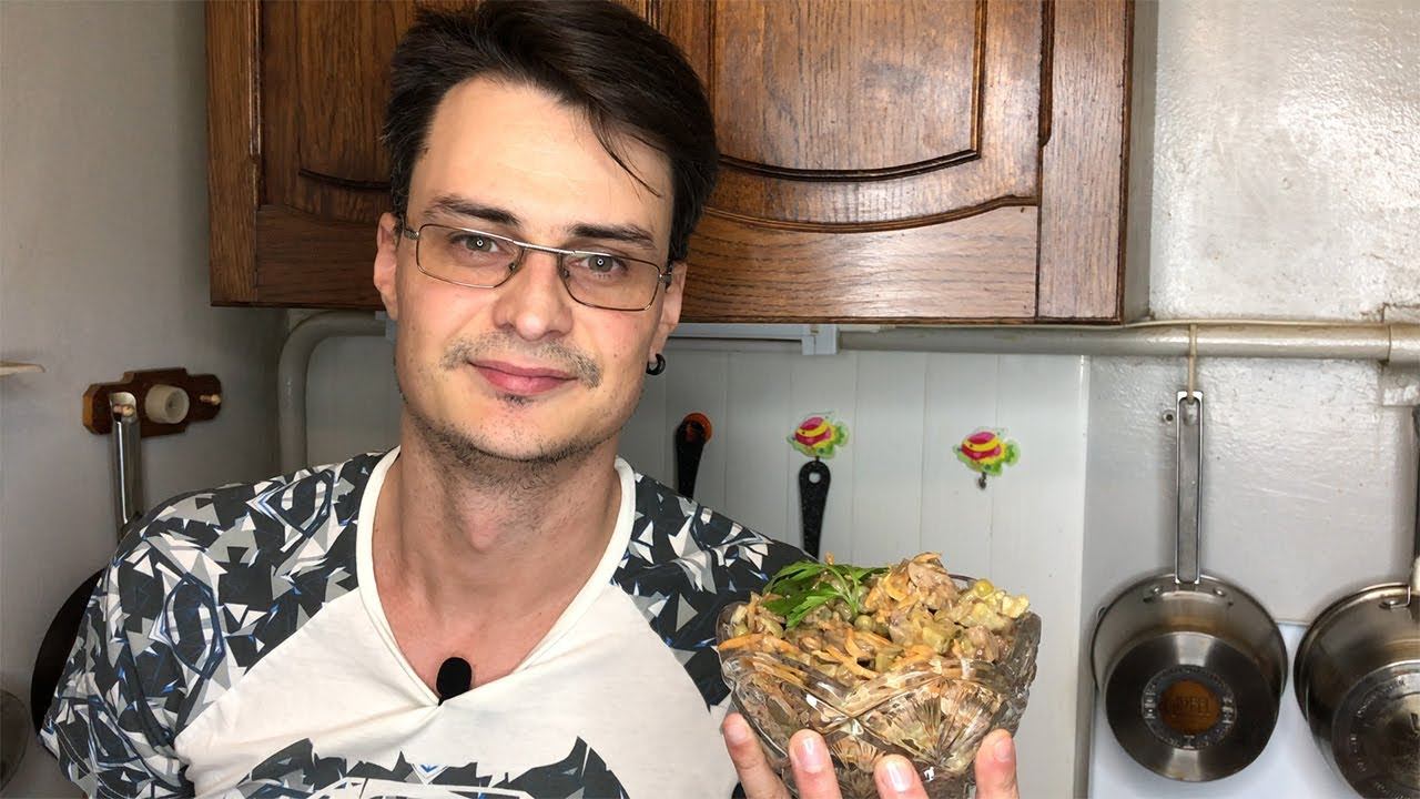 Салат с печенью - самый вкусный салат на праздничный стол!