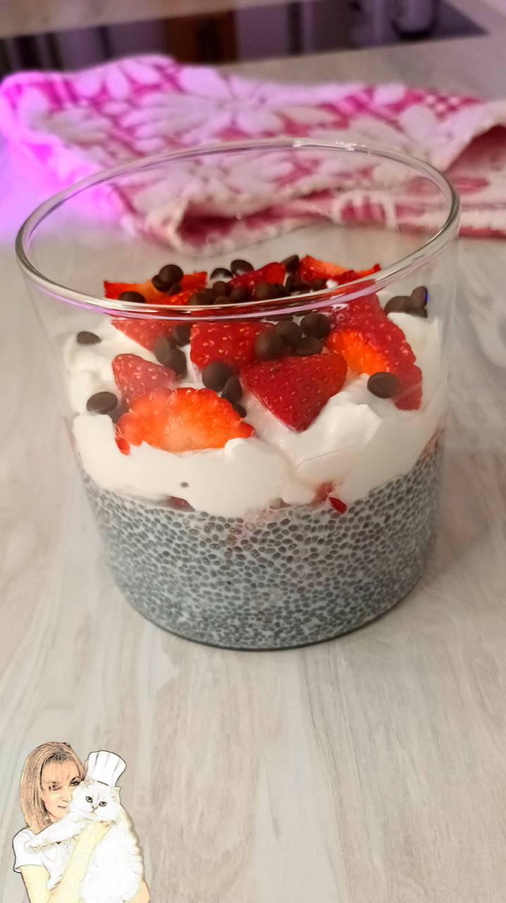 Десерт для стройной фигуры чиа + клубника!