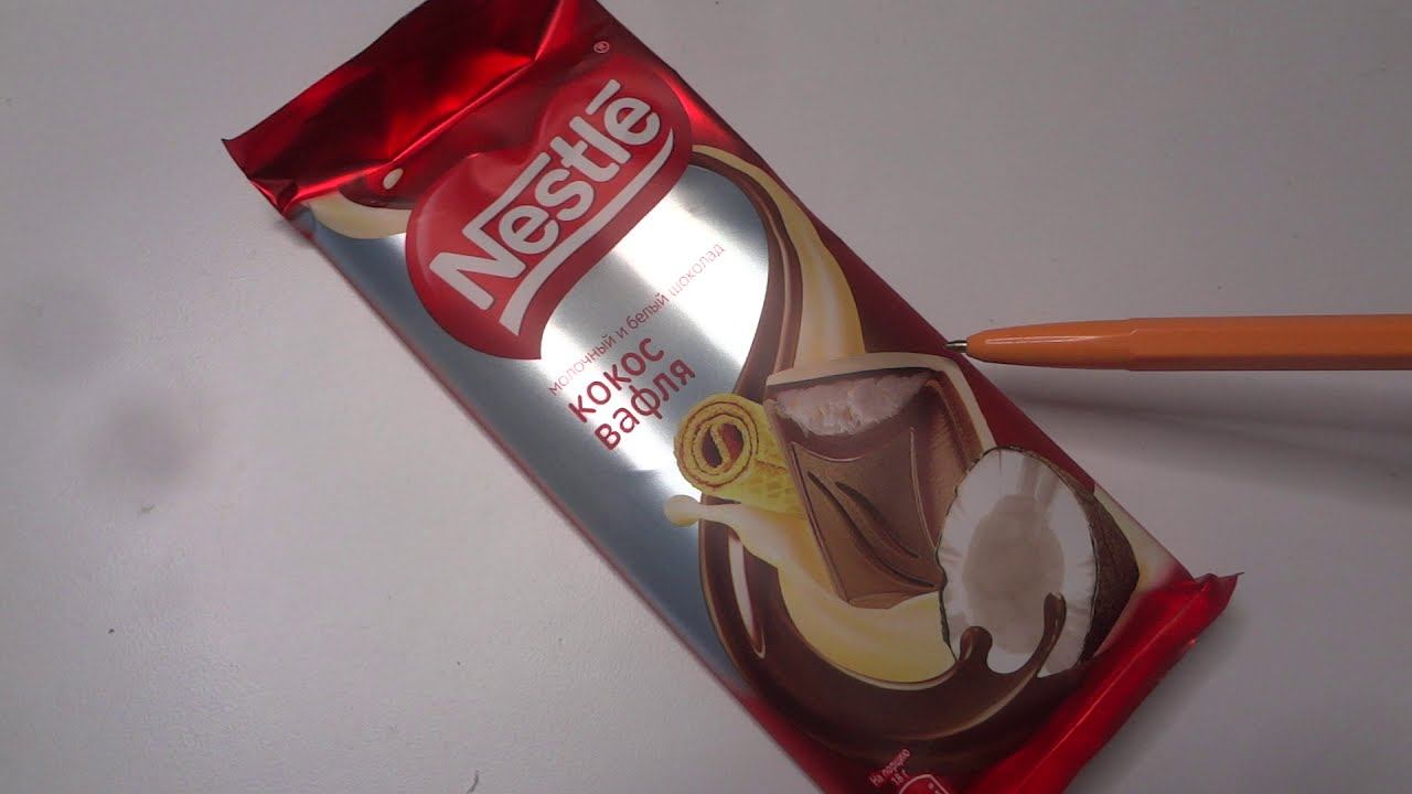 Взял на пробу Молочный и Белый Шоколад с Начинкой с Кокосовой Стружкой и Вафлей