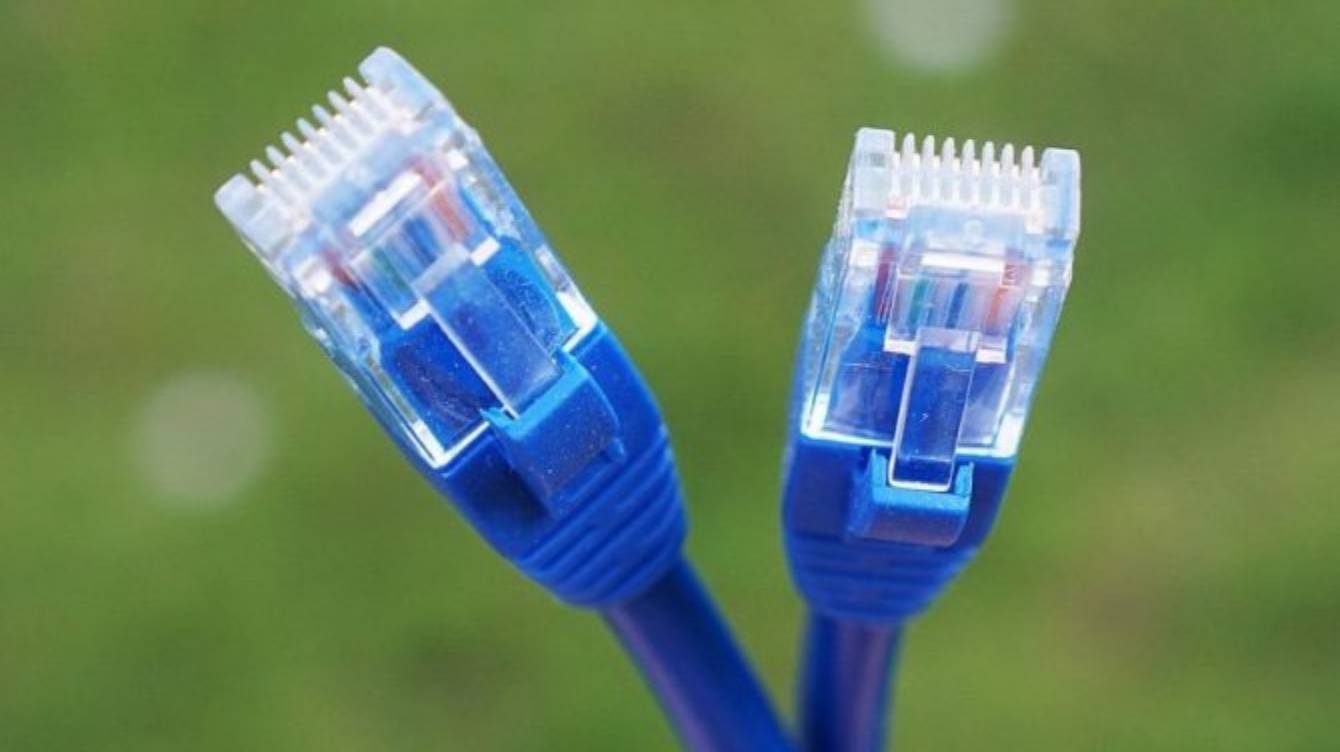 Обжим витой пары.