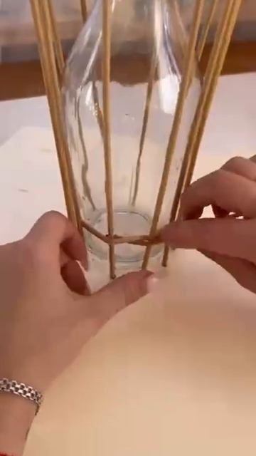 Как оплести графин бумажной лозой. Часть 1