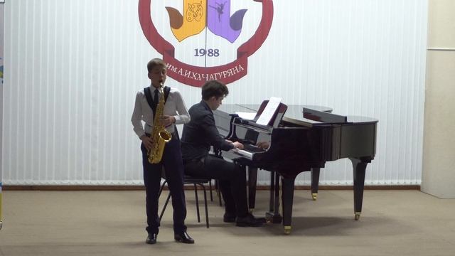 Р. Видофт . вальс "Мазанетта"
 А. Пьяццолла "Забвение"