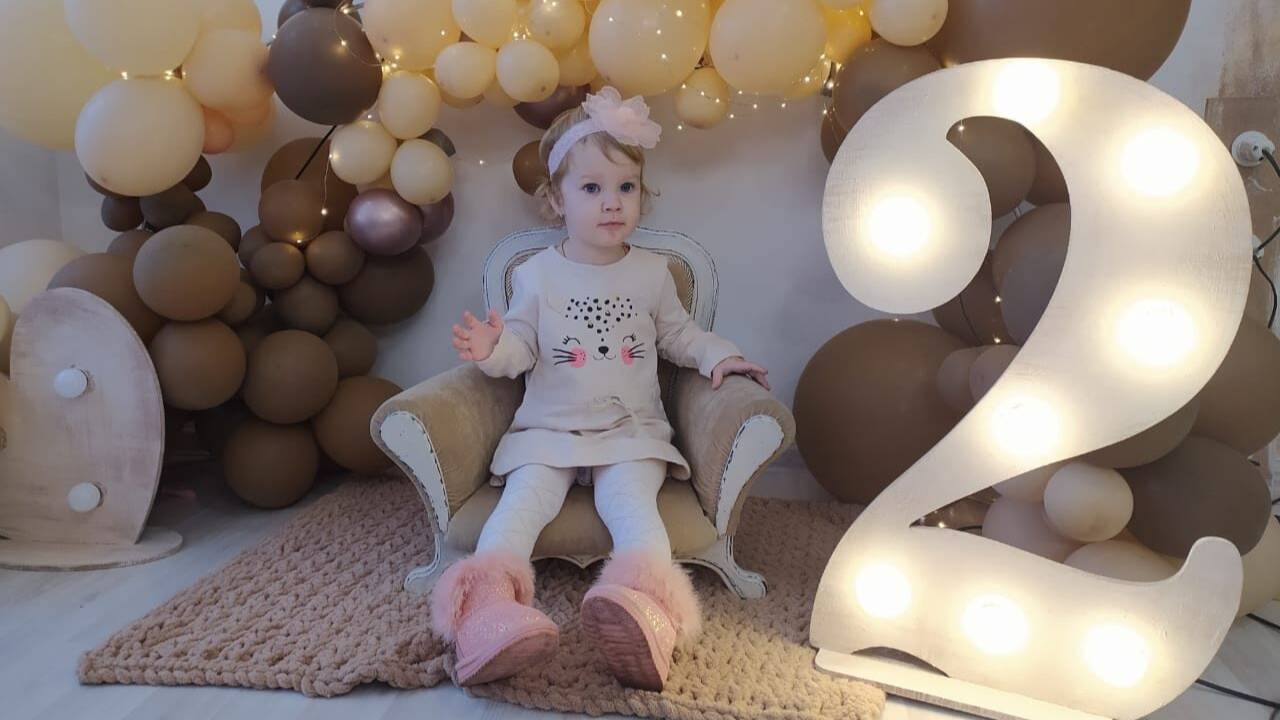 Эвелинке-картинке 2 года