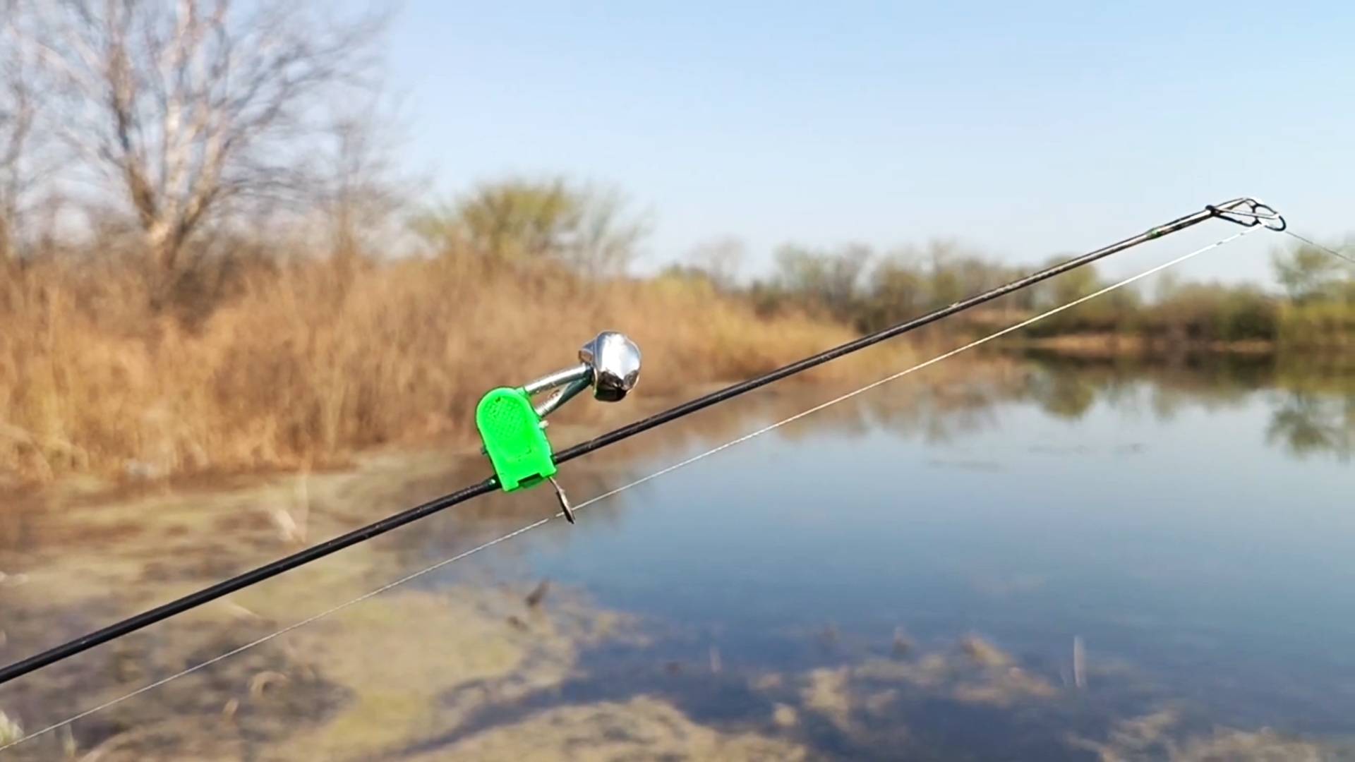 Рыбалка на ВЕСЕННЕГО КАРАСЯ! Только забросил, сразу ЛАПОТЬ - НАТАСКАЛ ПАКЕТ КАРАСЯ ЗА ДВА ЧАСА!