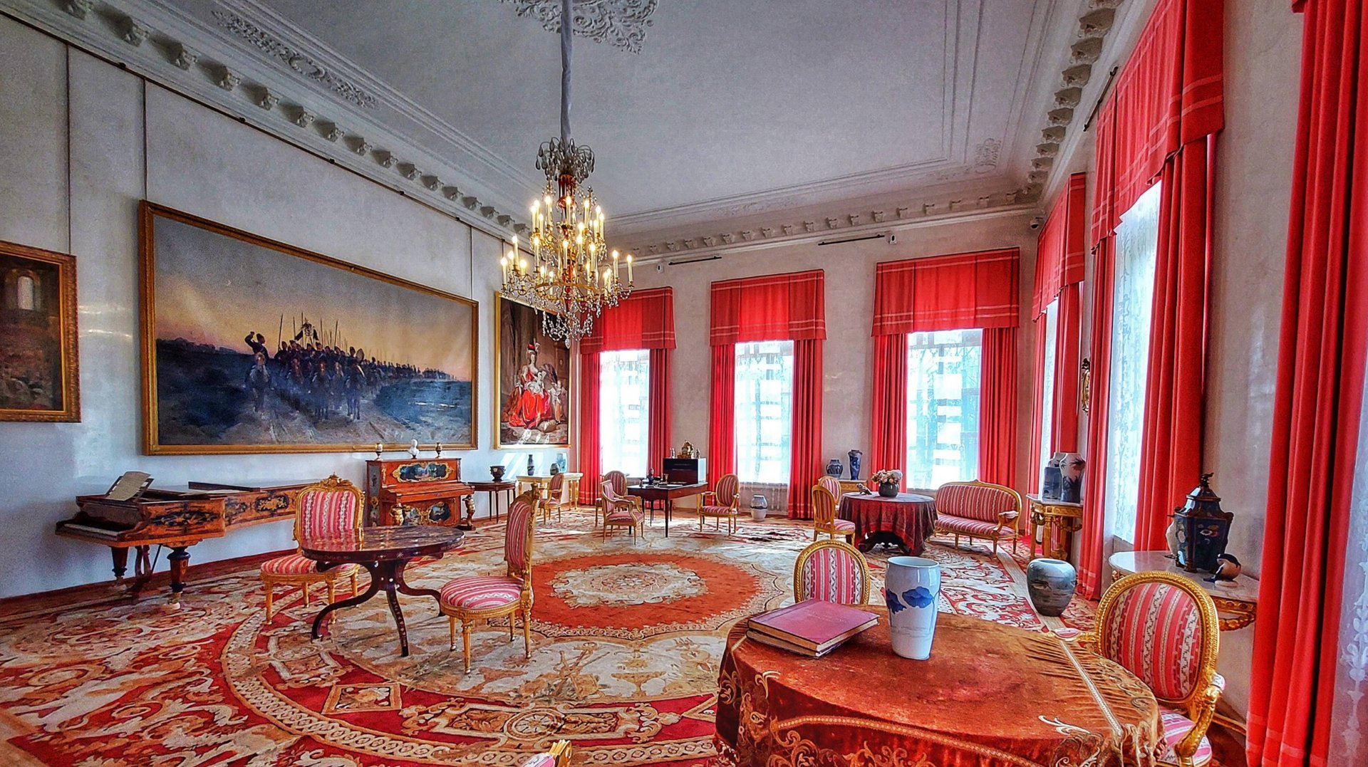 Александровский дворец  в Царском Селе -  его открыли после реставрации только в 2021 году 👉