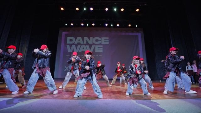 4. X-LAB  —  Команда X-kids