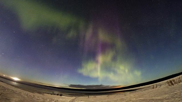 Апрельские сполохи