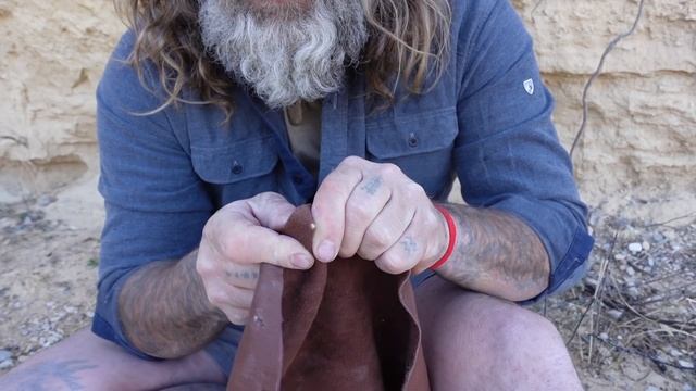 🎬 Первобытные технологии: костяные инструменты. Шило.