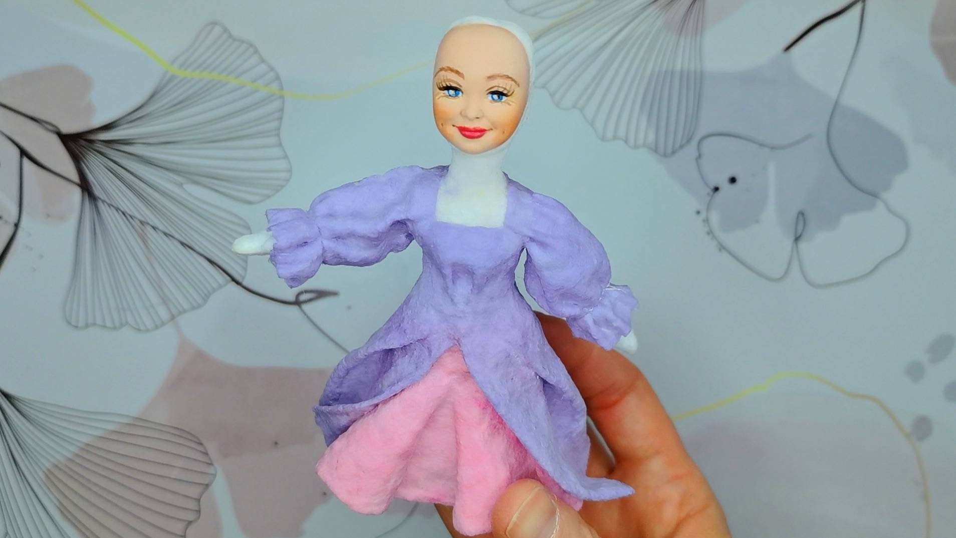 Как сделать пышные рукава и верхнюю часть платья из ваты для ватной игрушки.