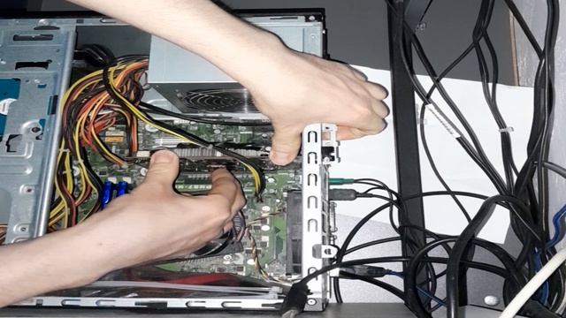 🔧 АПГРЕЙД ВИДЕОКАРТЫ В КОРПУСЕ MINI-ATX  | Замена видеокарты
