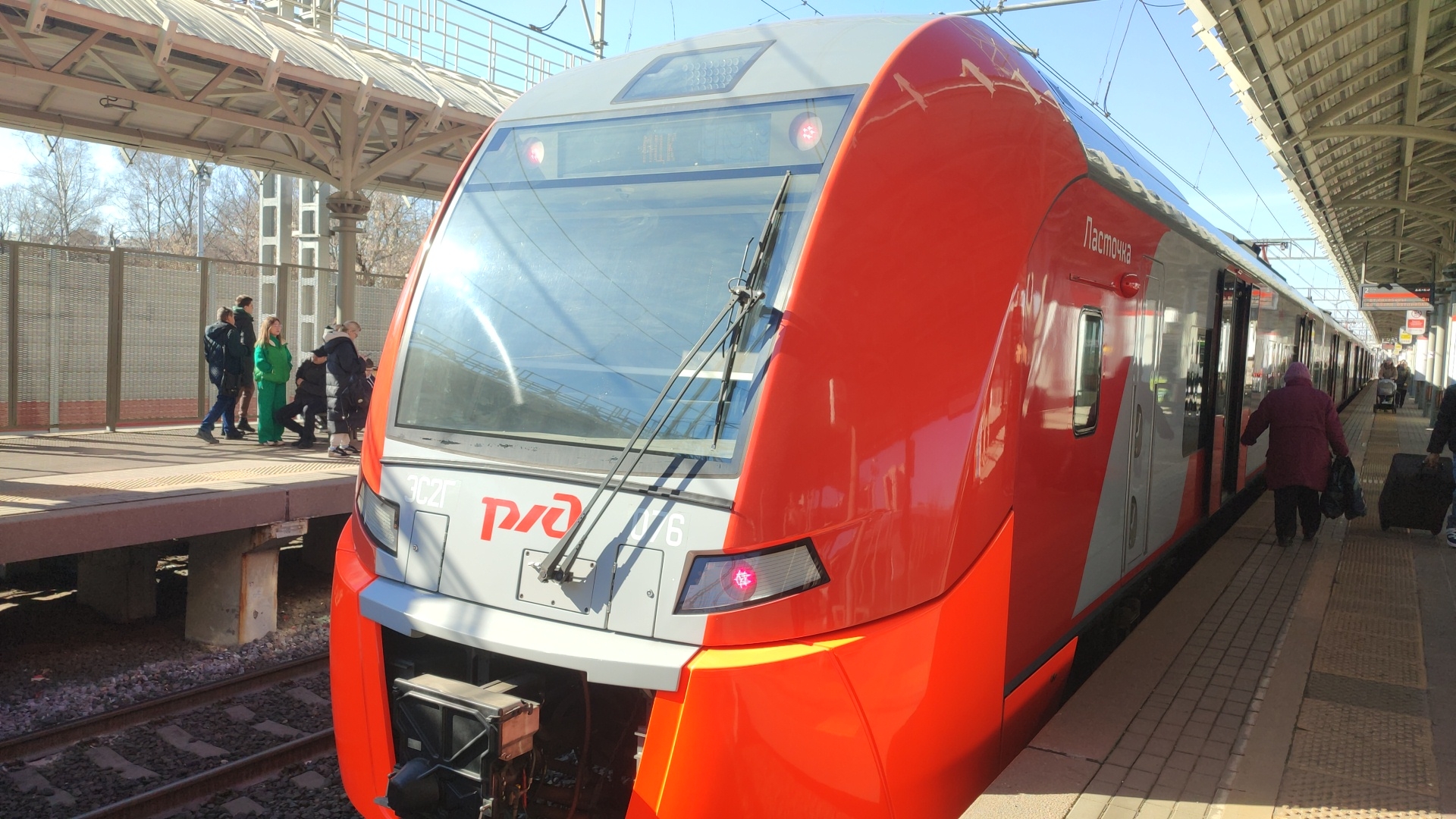 Электропоезд ЭС2Г-076 "Ласточка" на станции МЦК Окружная | 16.03.2025 г.