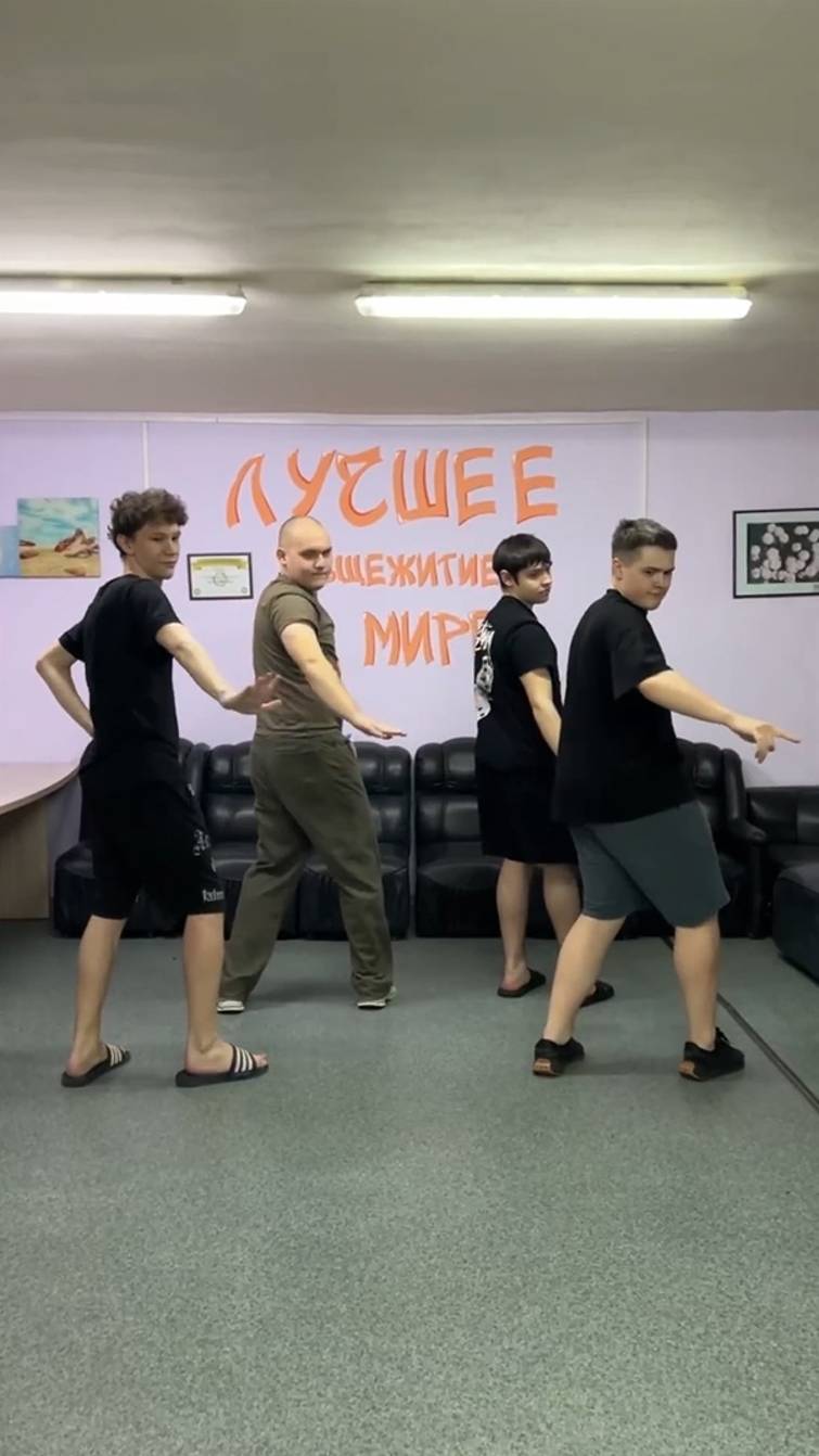 Новая звезда общежития Олег #shorts