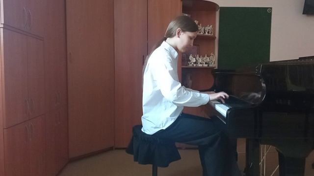 Сапова Марина, Э. Мегюль Соната, соч.4 №5, А. Чубрик  Понедельник из цикла «Дни недели»