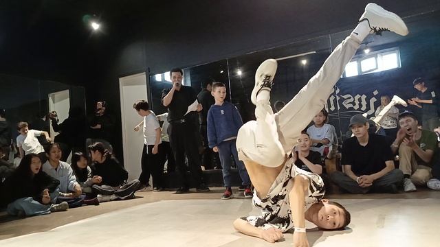 INSIDE BATTLE / BREAKING BEGINNERS FINAL MR.MARK VS VANDAMM
