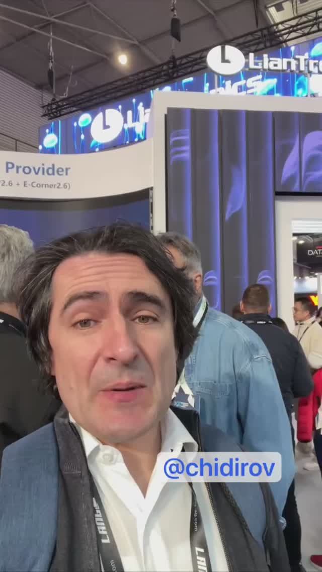 Кинетические экраны на ISE 2025