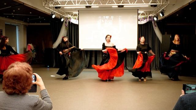 "Гадалка" из х.ф. "Ах, водевиль, водевиль"