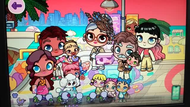 Лучшая семейка. Мы с бабушкой и дедушкой едим мороженое на пляже и купаемся в море. 1ч.Аватар ворлд.