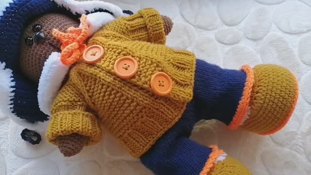 Как связать верхнюю одежду для медвежонка