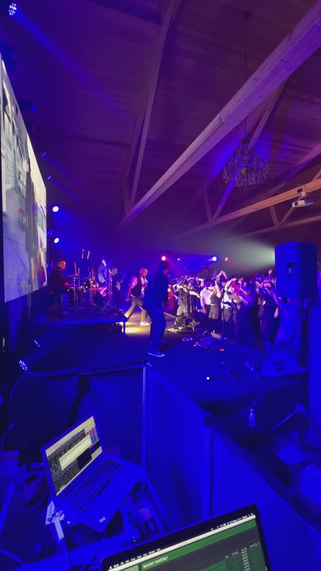 Кавер-группа Впечатлительные люди LIVE