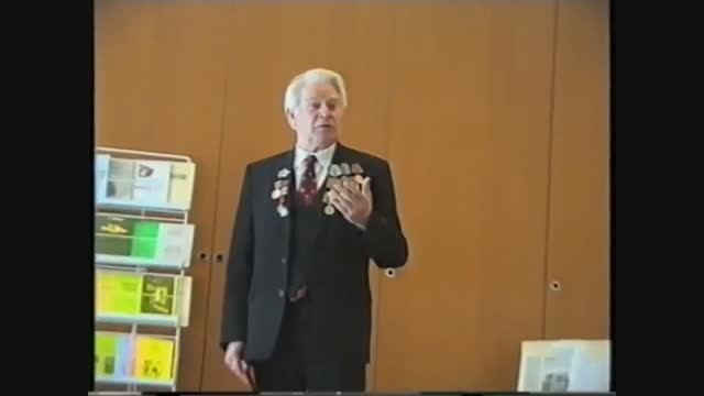 Ветераны Великой Отечественной войны в ПОИПКРО 5 мая 2000 года